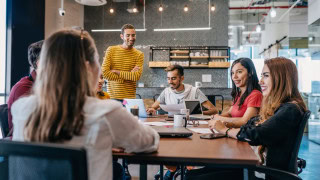 Practicante: qué es y cuál es su función principal | UNIR Perú